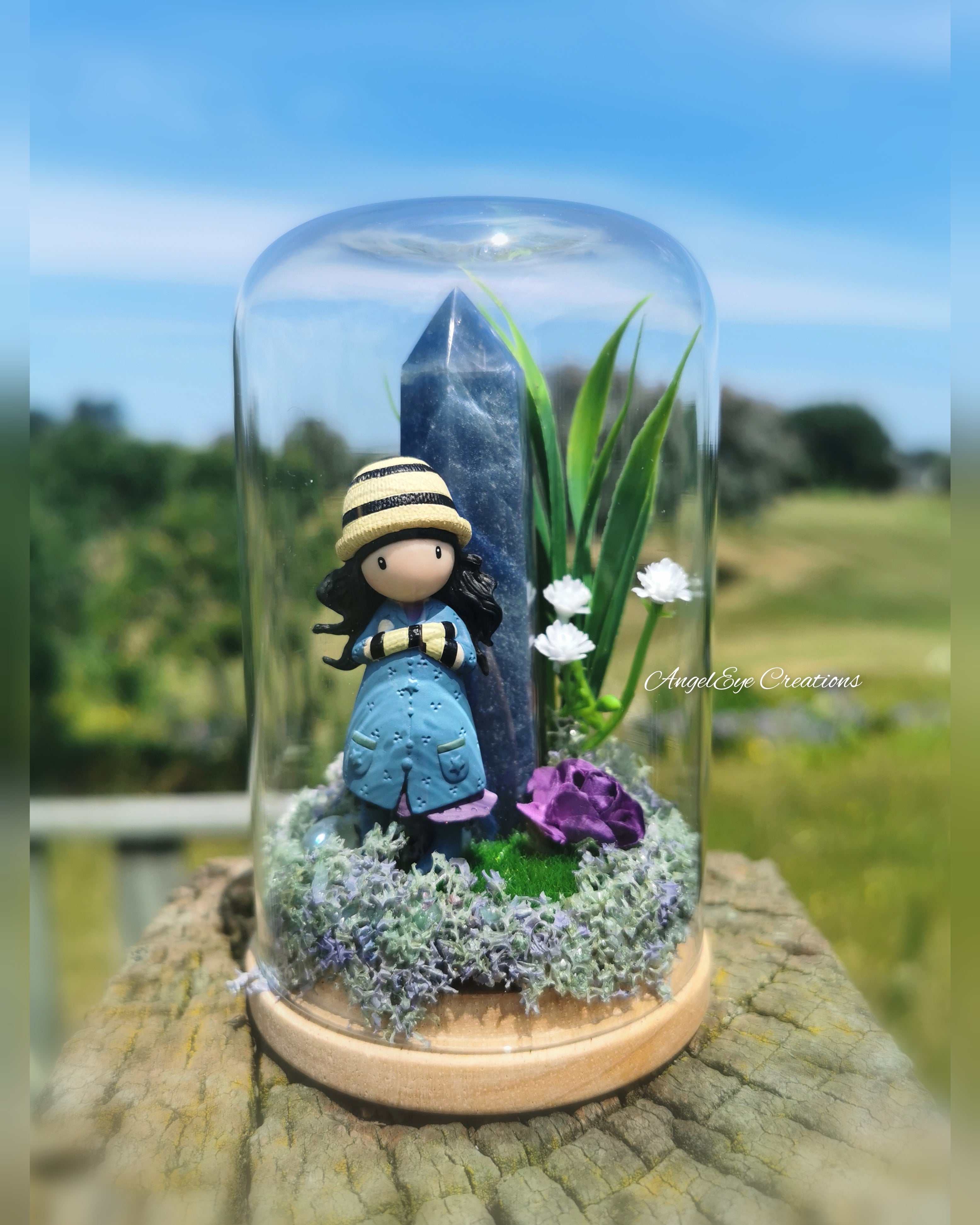 Glass Dome Jar with blue aventurine tower – AngelEye Creations